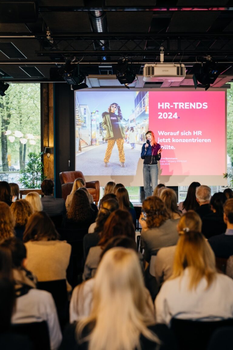 Das kommt aus Bielefeld | New Work & Leadership Ambassador Laura ...